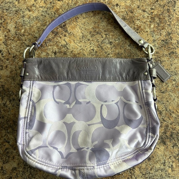 Coach | Bags | Coach Optic Signature Zoe Hobo Bag Purple Lavender ...